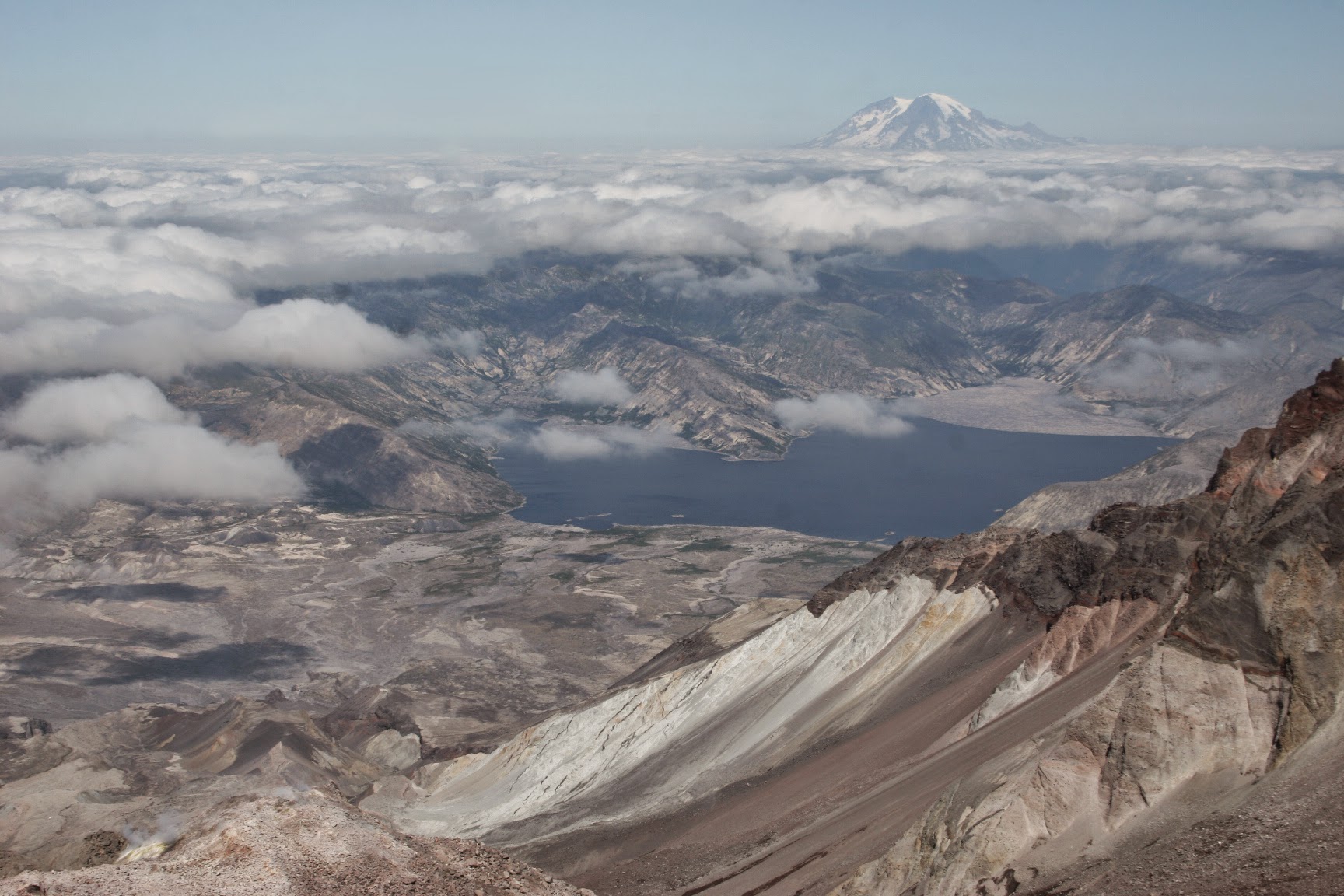 Complete Guide to Climbing Mt St Helens – Top Left Adventures