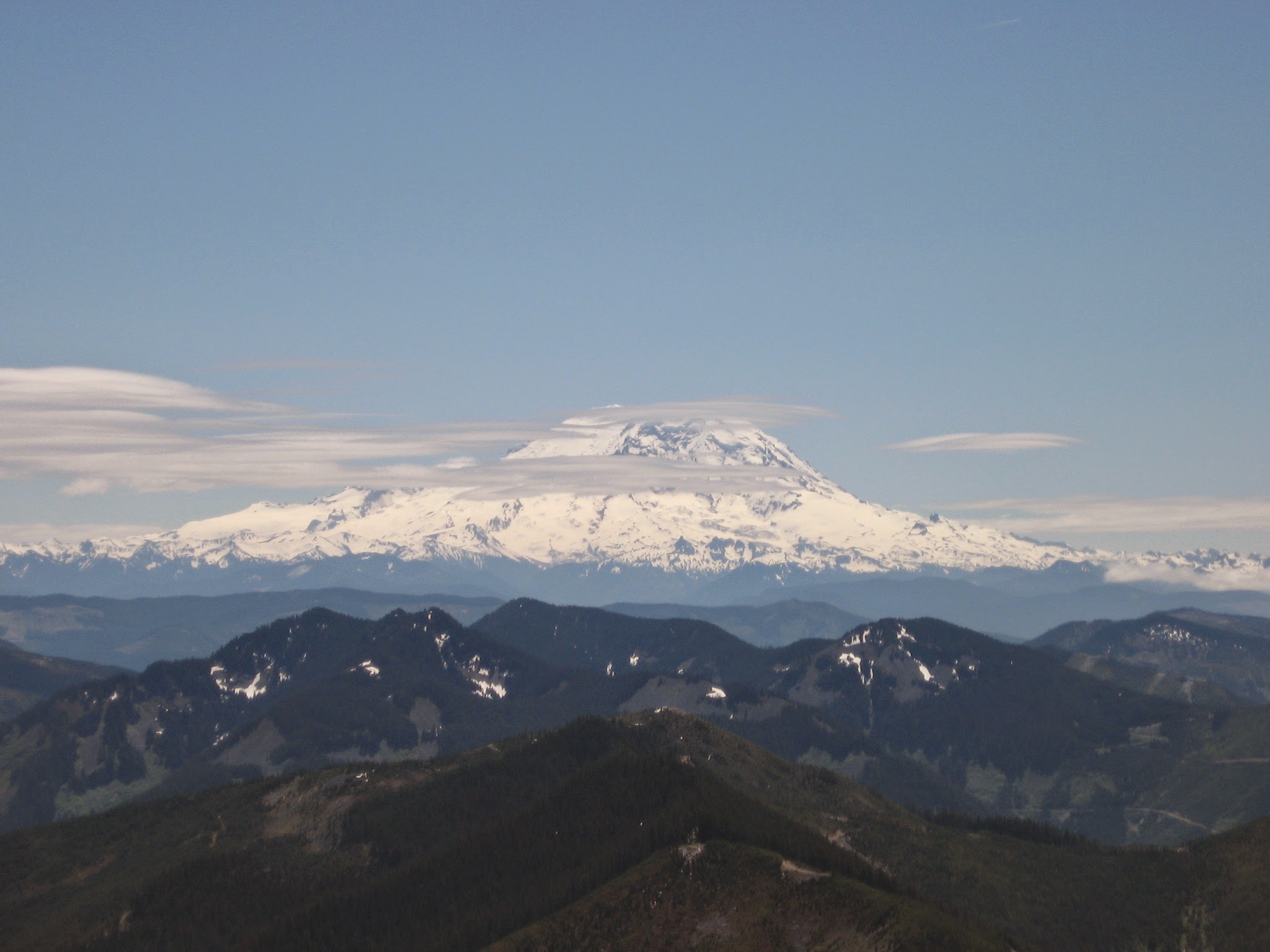Bandera Mountain Hike: Big view hike near Seattle - Ordinary Adventures