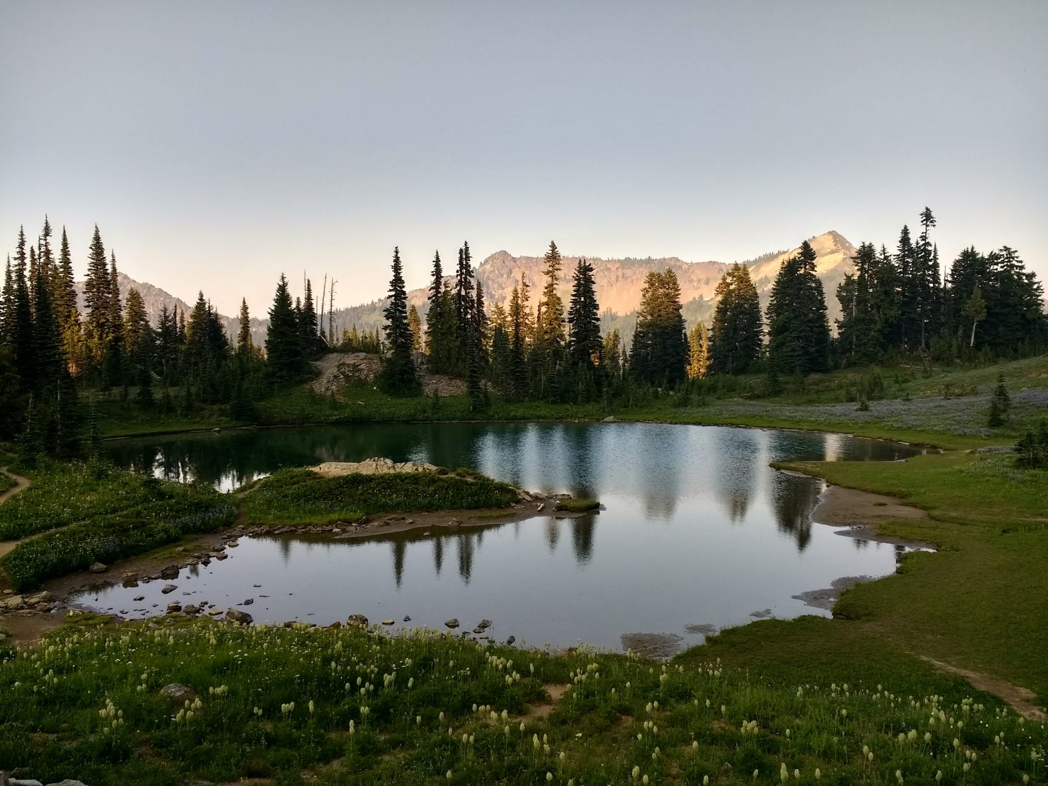 Naches Peak Loop Hike: Summer wildflowers, fall colors, epic views ...