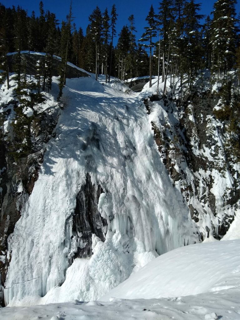 The Best Mt Rainier Waterfalls – Top Left Adventures