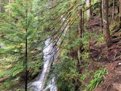 Lake 22 Hike: Busy and Worth It – Top Left Adventures