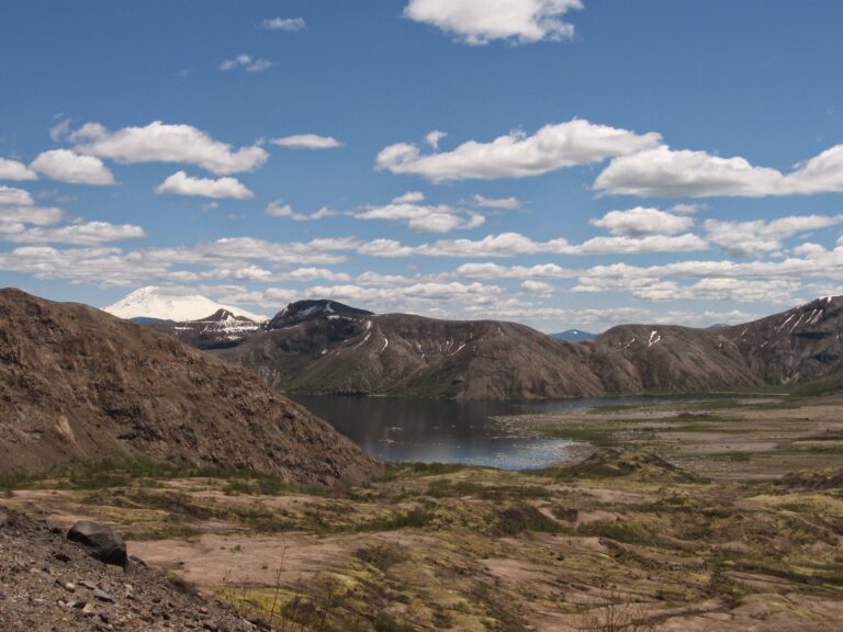 Perfect Mt St Helens day trip from Seattle or Portland – Top Left ...