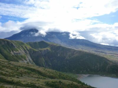 Perfect Mt St Helens day trip from Seattle or Portland – Top Left ...