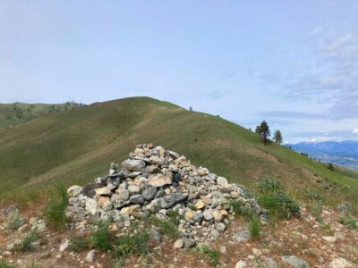 Hiking to Elephant Head on the Chelan Butte Trail – Top Left Adventures